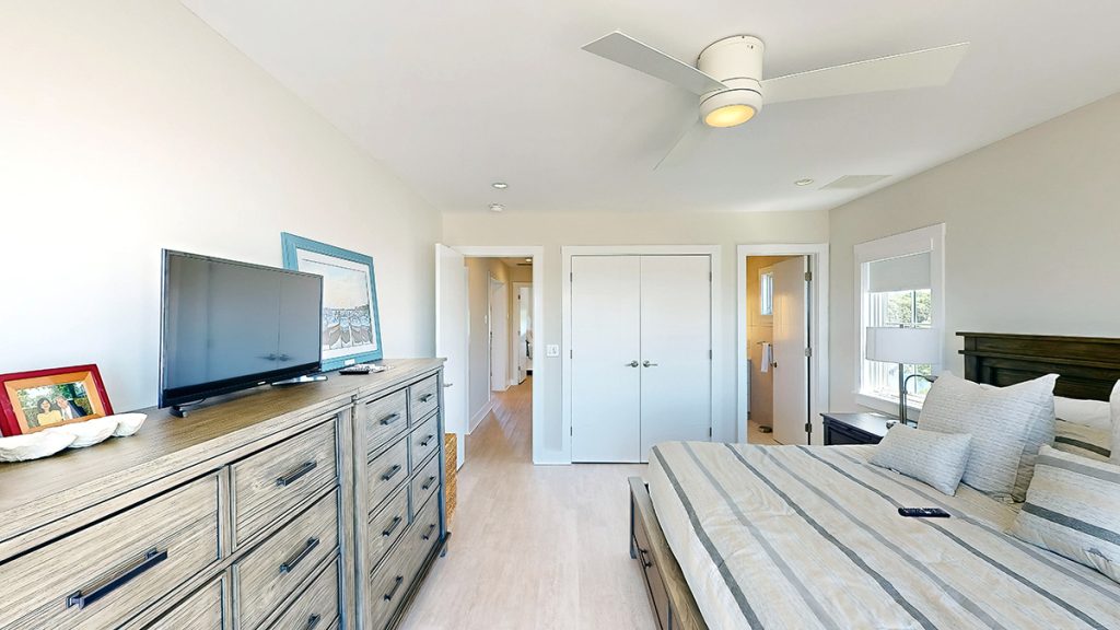 Colonial Beach Home - Custom Modular Homes & Prefab Home Builder